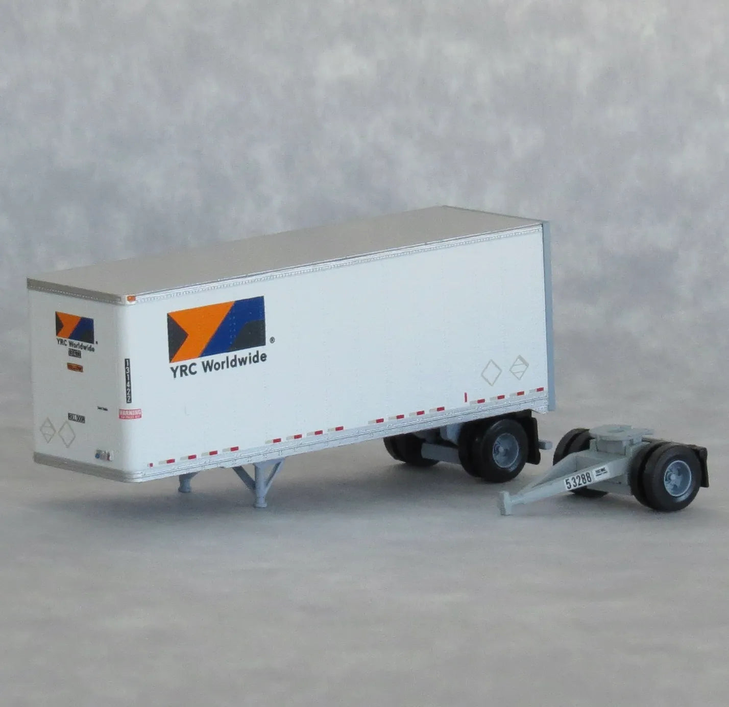 Trainworx N-Scale 28' Pup Trailer YRC 42890-01 – A&S Trains